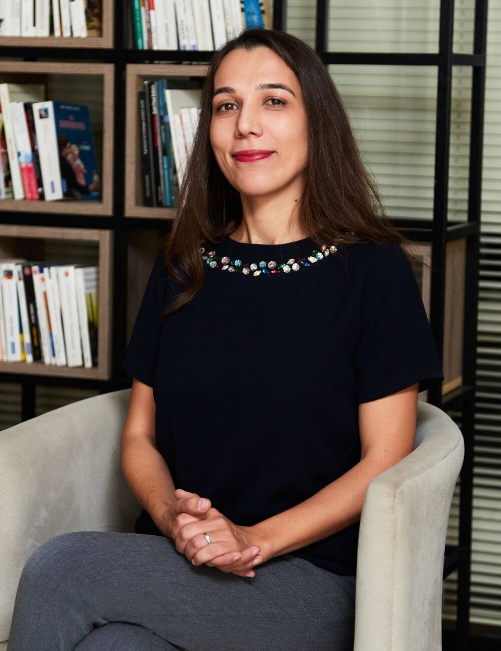 Ms. Amina Ben Abdelkarim - Ms. Marion